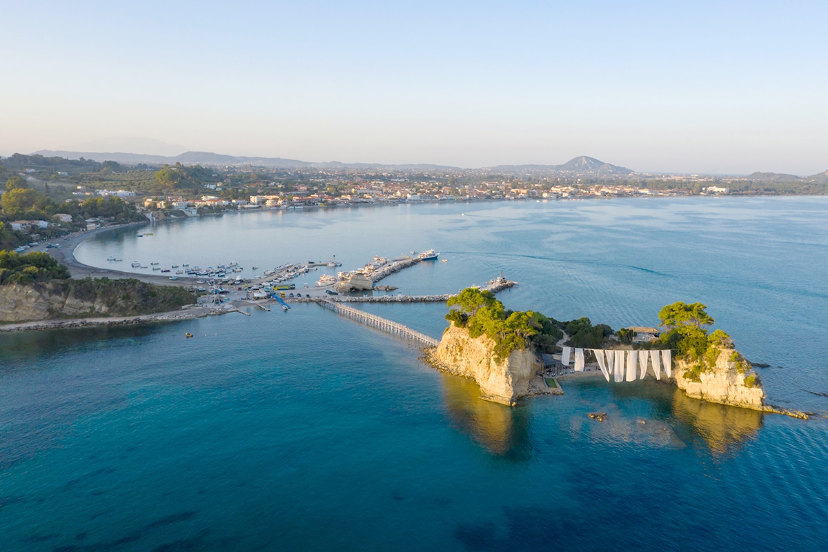 Charterrejser til Agios Sostis - Et godt sted til charterferie?