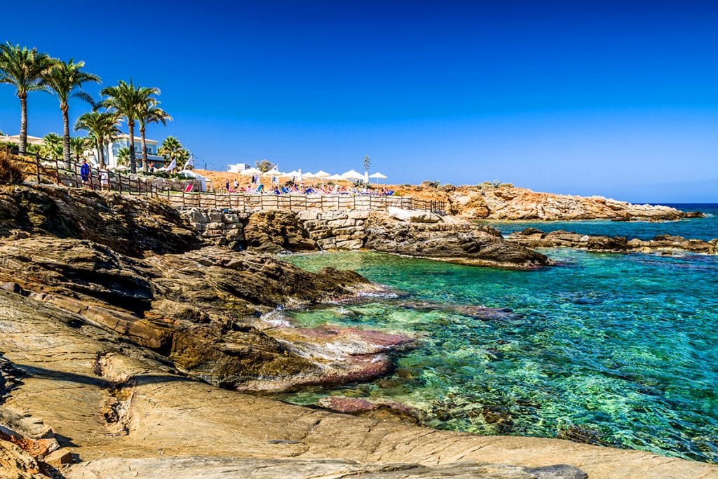 Charterrejser til Panormos - Et godt sted til charterferie?